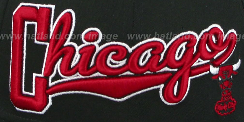 Chicago Bulls BLOCK-SCRIPT SNAPBACK Black Hat by New Era
