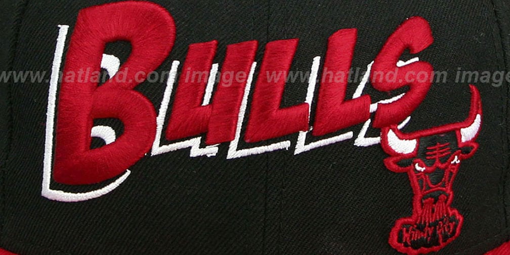 Chicago Bulls COMIC-WORD Black-Red Fitted Hat by New Era