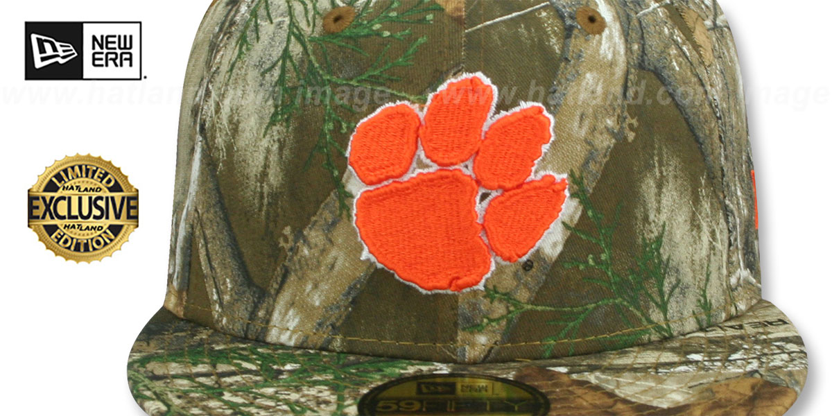 Clemson NCAA TEAM-BASIC Realtree Camo Fitted Hat by New Era