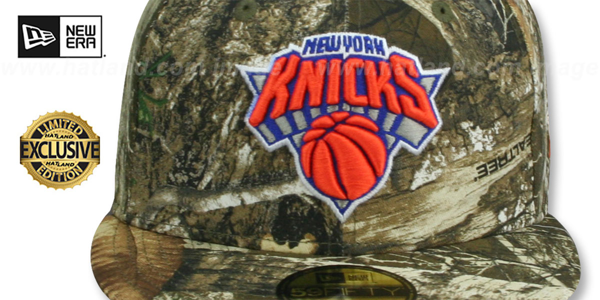 New York Knicks NBA TEAM-BASIC Realtree Camo Fitted Hat