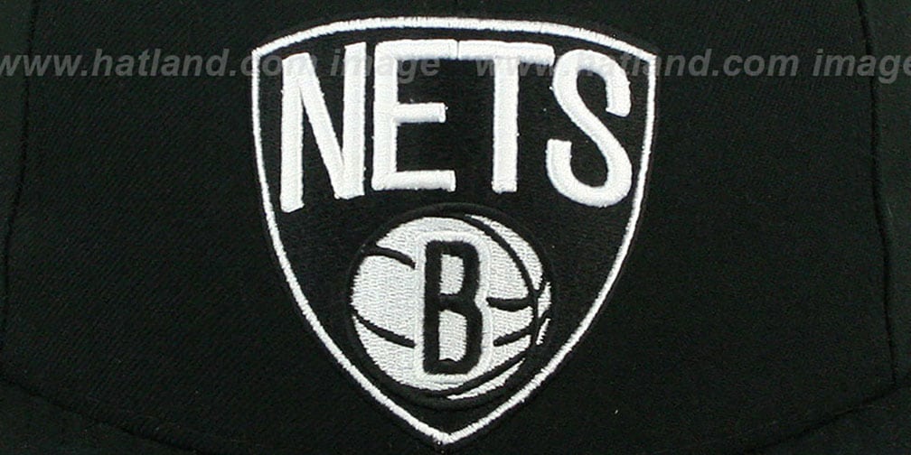Brooklyn Nets NBA-CHASE SHIELD Black Fitted Hat by New Era