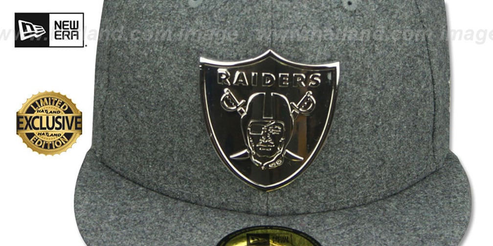 Oakland Raiders SILVER METAL-BADGE Melton Grey Fitted Hat