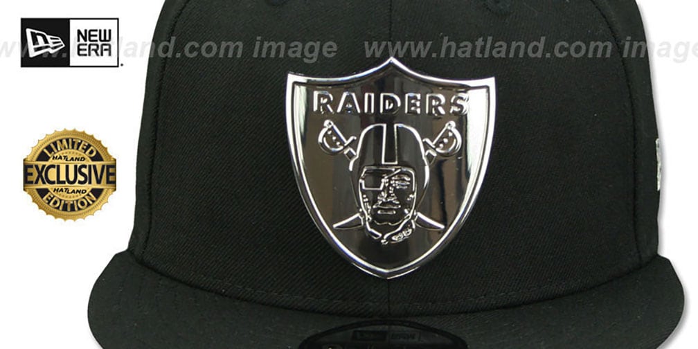Oakland Raiders SILVER METAL-BADGE SNAPBACK Black Hat