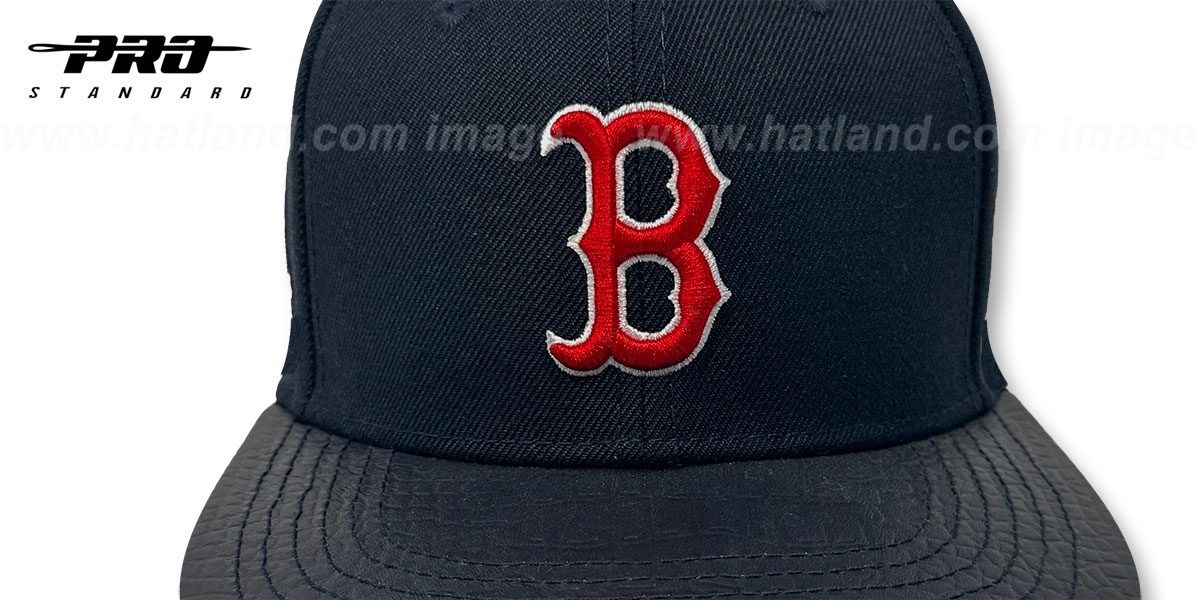 Boston Red Sox TEAM-BASIC STRAPBACK Navy Hat by Pro Standard