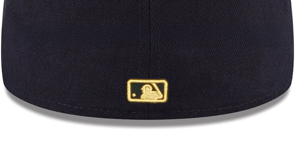 Atlanta Braves GOLD-METALLIC Black Fitted Hat by New Era