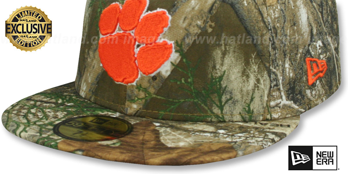 Clemson NCAA TEAM-BASIC Realtree Camo Fitted Hat by New Era