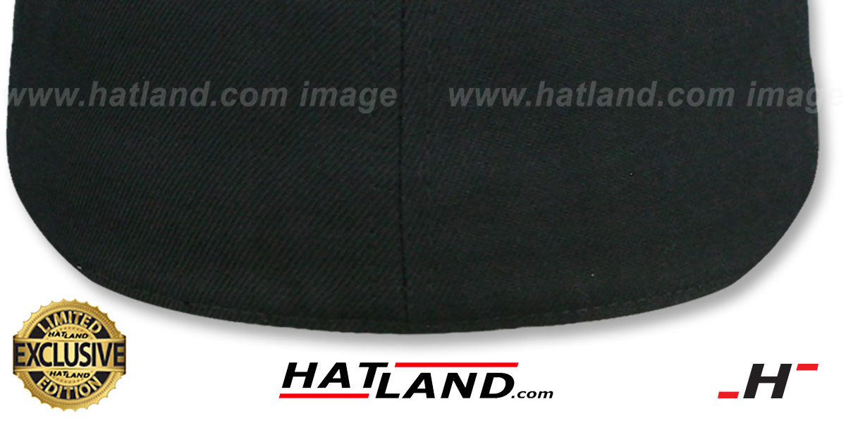 Hatland HYBRID E5-BLANK Black-Red Fitted Hat