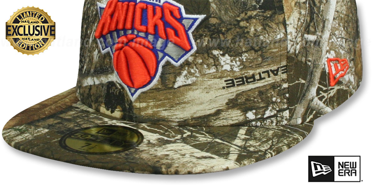 New York Knicks NBA TEAM-BASIC Realtree Camo Fitted Hat