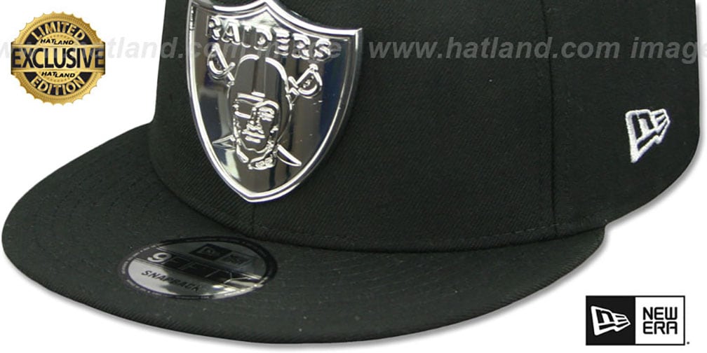 Oakland Raiders SILVER METAL BADGE SNAPBACK Black Hat oakland-raiders-silver-metal-badge-snapback-black-hat