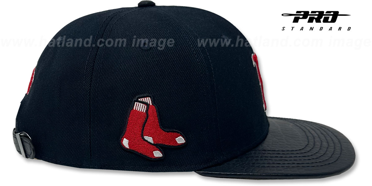 Boston Red Sox TEAM-BASIC STRAPBACK Navy Hat by Pro Standard