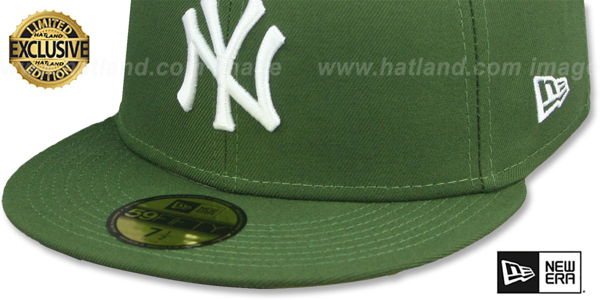 New York Yankees TEAM-BASIC Rifle Green-White Fitted Hat