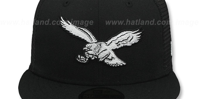 Philadelphia Eagles THROWBACK TEAM-BASIC TRUCKER Black-White Fitt