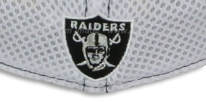 Oakland Raiders BLITZ NEO FLEX Hat by New Era