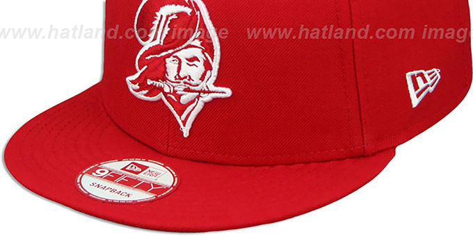 Tampa Bay Buccaneers THROWBACK TEAM-BASIC SNAPBACK Red-White Hat