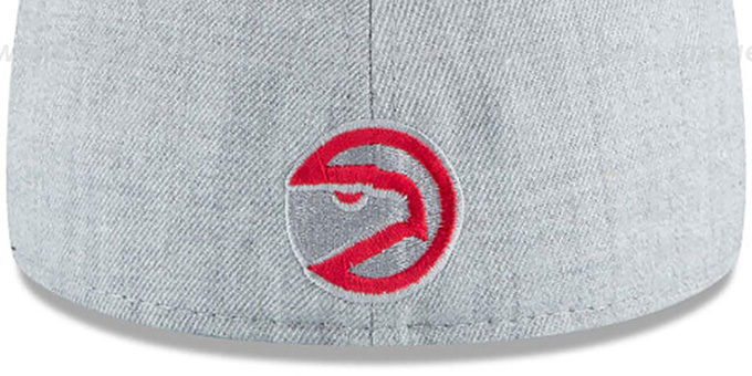 Hawks HEATHER TEAM-BASIC Light Grey Fitted Hat by New Era